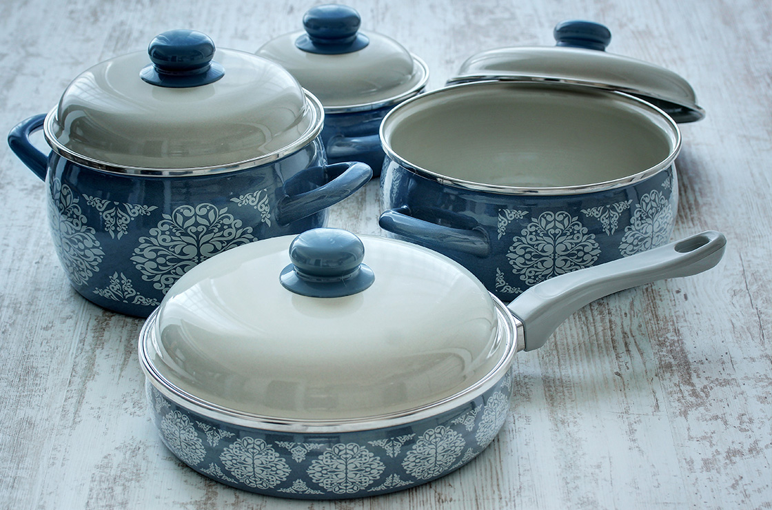 Metalac Cookware - Cooking and Braising